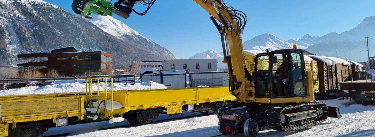 Mehr Vielseitigkeit auf der Schiene – Zweiwegebagger Cat® 309 Rail