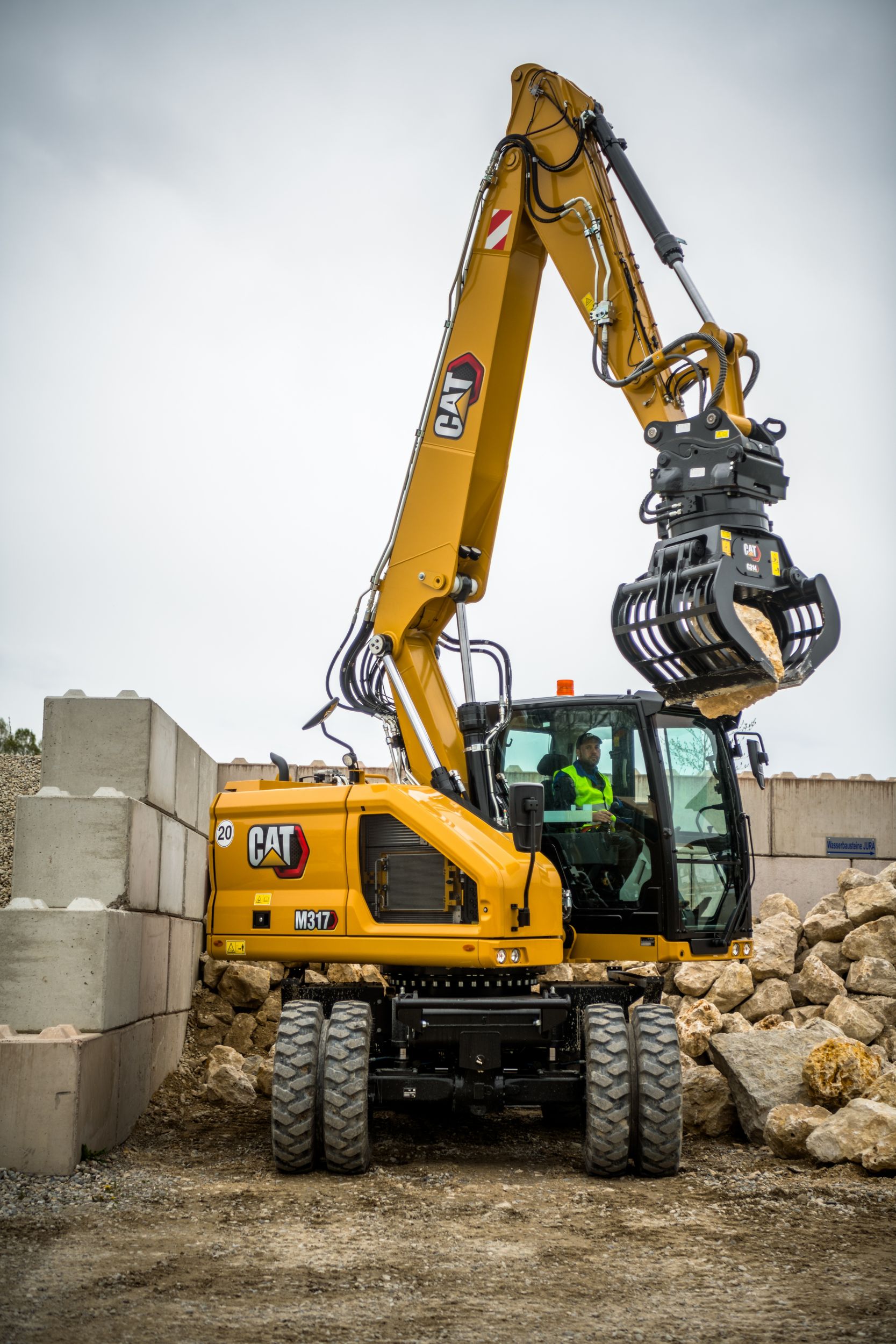 Cat M317